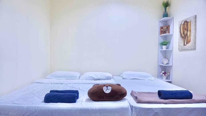 Sleep Cafe @Hidee24/7 (Private Room For 3 Persons) - Bangkok