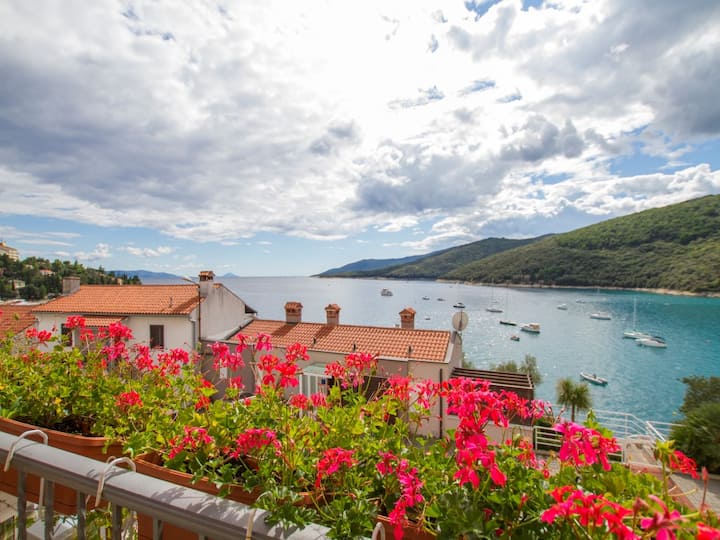 Lovely Apartment Close To The Sea - Rabac