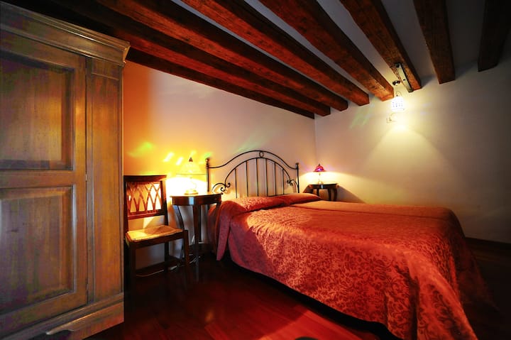 Casa Stainer, Camera Familiare Con Bagno Privato - 베네치아