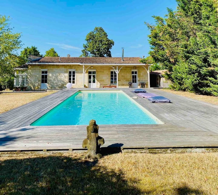 Chartreuse 250m²/ Piscine / Parking - Bordeaux