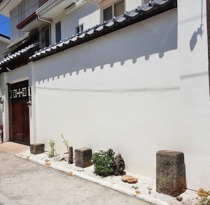 Japanese House W Mini Tub & Garden
(Free Bike Use) - Cabúyao