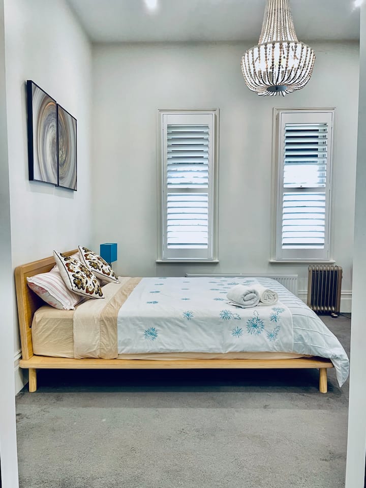 En-suite 5* Room- Coburg Station - Brunswick