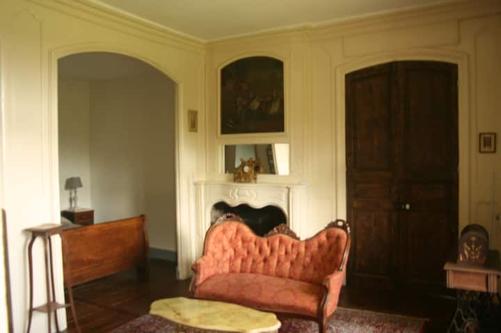 Chambre D'hôte - Suite Au Château D'aubepeyre - Lac de Vassivière