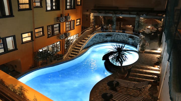 Majestic Apartment In Manila - Manila