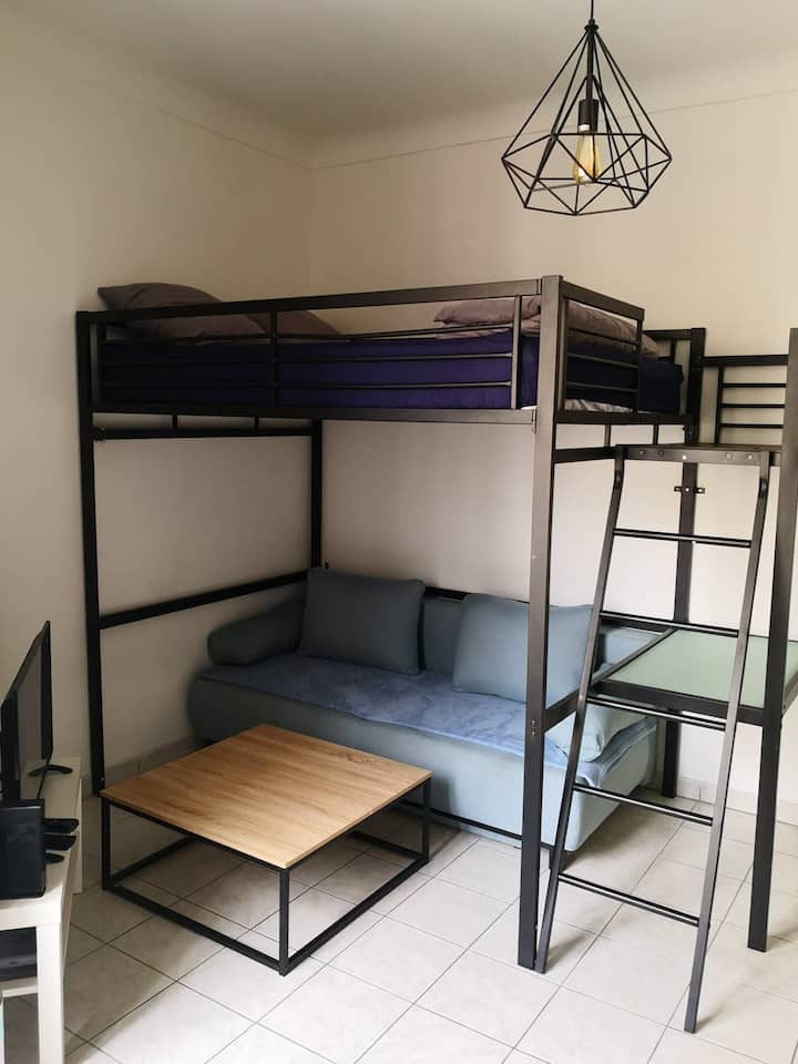 Charmant Studio  Proche Avenue Jean Medecin - Nice