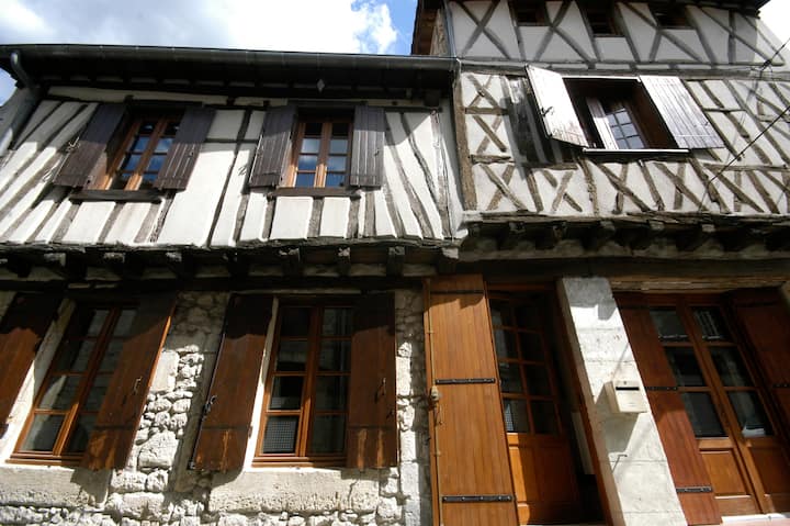 L' Ancien Relais De Poste - Margot - Casteljaloux