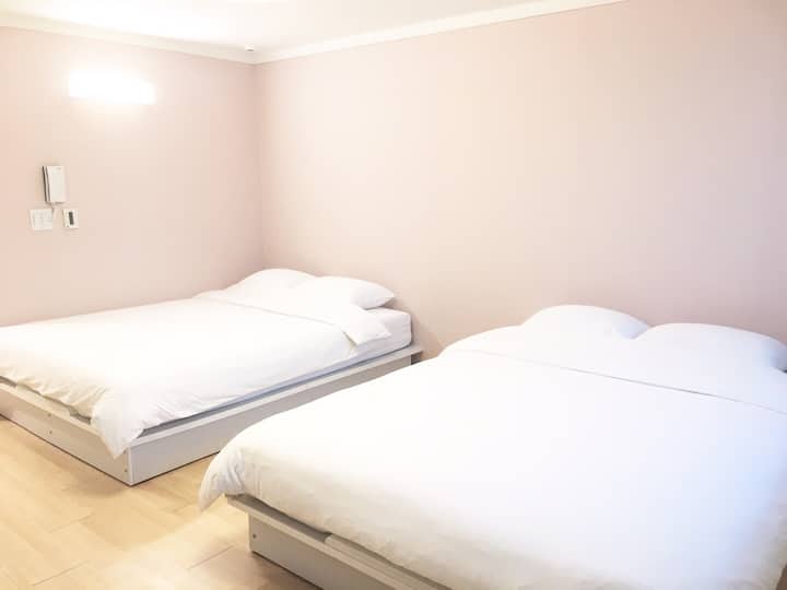 Private Comfy Studio - 2 Queen Beds (P) - Seoul