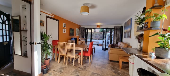 Fantastic Modern, Spacious House, Central Old Town - Hastings