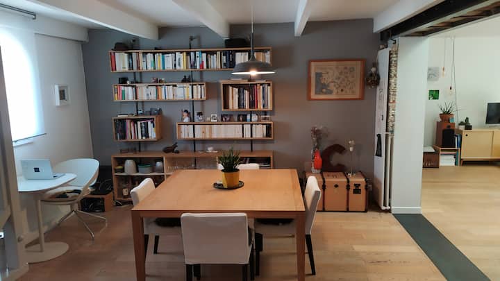 Charmante Maison En Impasse, Dans Quartier Prisé - Nantes