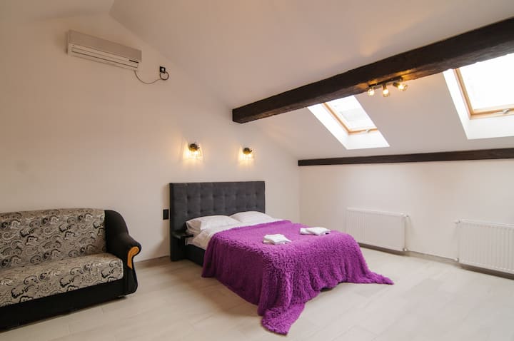 Апартаменты Лофт в центре старинного города Львова - Lviv