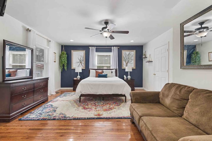 Newly Renovated-in Historic West End-sleeps 8 - Atlanta, GA