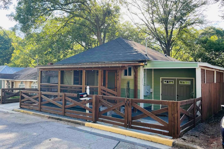 2 Br, 2 Ba, Deck And Private Parking.1 Mile Dwntn - Athens, GA