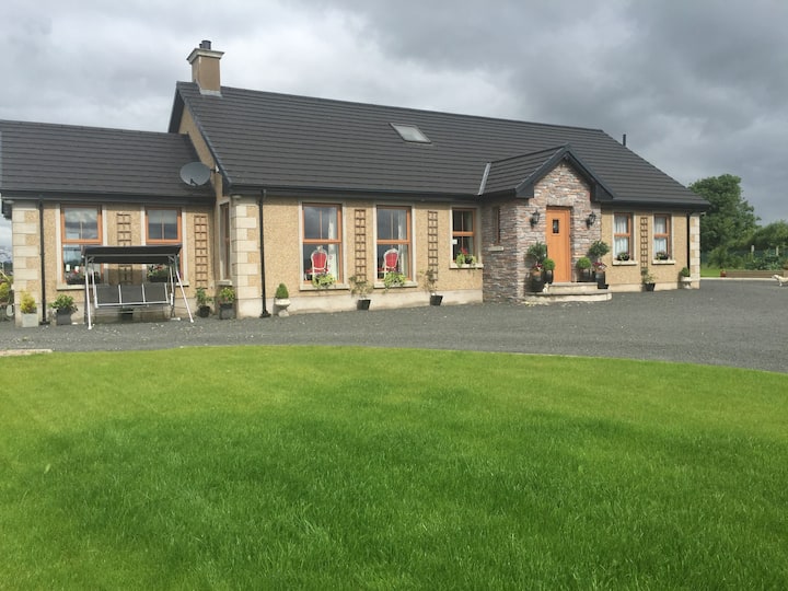 Castledawson Vacation Rentals & Homes - Northern Ireland, United ...