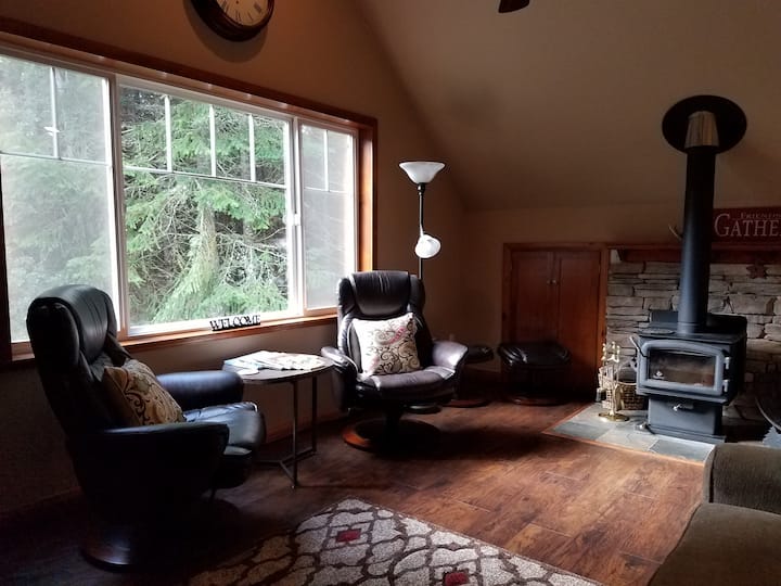 The Carriage House - Lake Crescent, WA