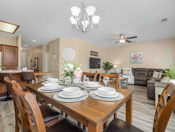 3 Br Home Near 3 Natn’l Parks & Close To Airport - Fresno, CA