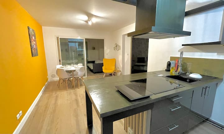 Location T2 Idéalement Située - Saint-Denis, La Réunion