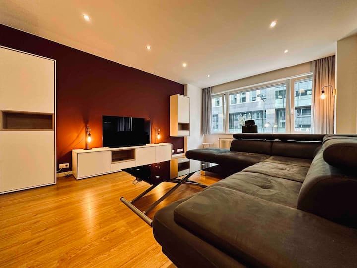 The Manhattan - Brussels