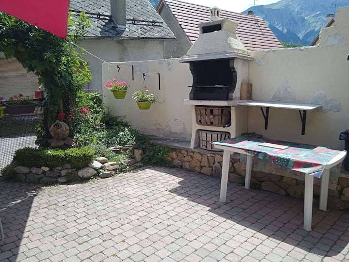 Maison De Village " La Sousta " - La Joue du Loup