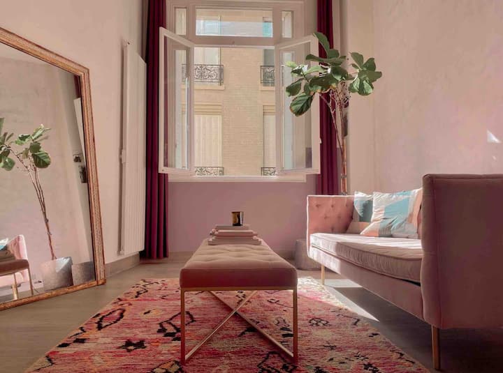 Design Apartment At Eiffel-tower - Paris