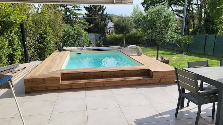 Maison Agréable Au Calme Avec Piscine - Hasparren