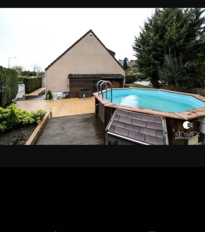 Maison Calme Avec Piscine Privée - Cergy