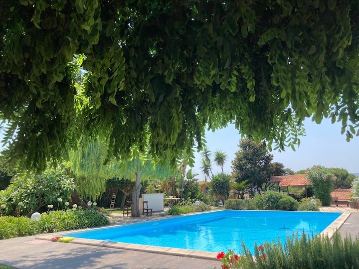 Suite Capo Peloro & Swimming Pool - Messina