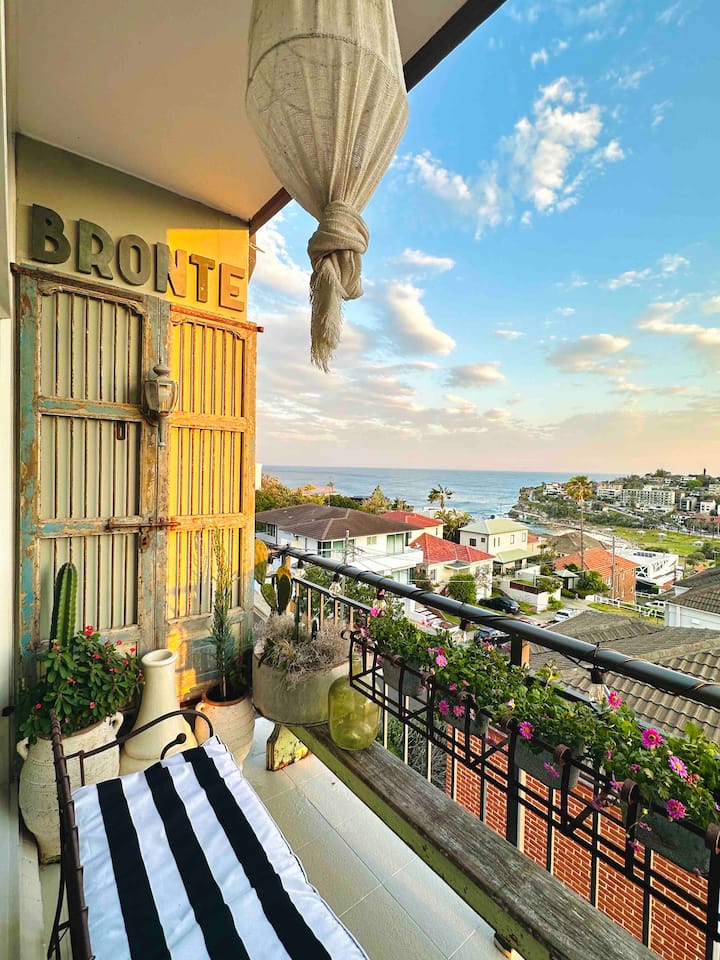 Rustic Home By The Sea -Bronte Beach View - Sydney