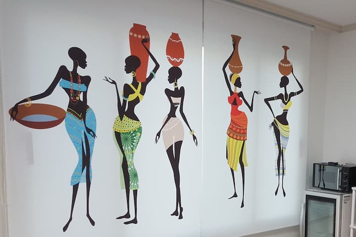 광주송정역 도보10분/ 조아/2층 Safari/ 단독 새주택 /영어가능/아프리카거주경험 - Incheon