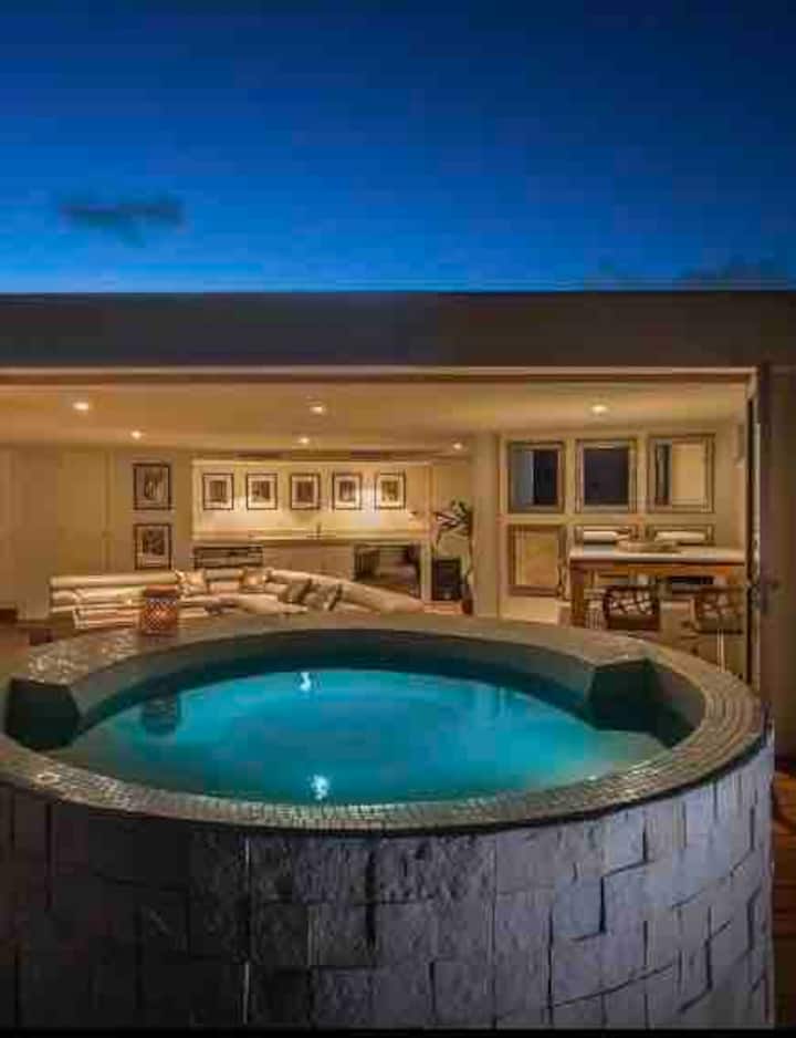 Penthouse Playa Del Carmen Ocean Front Sleeps 16 - Cozumel