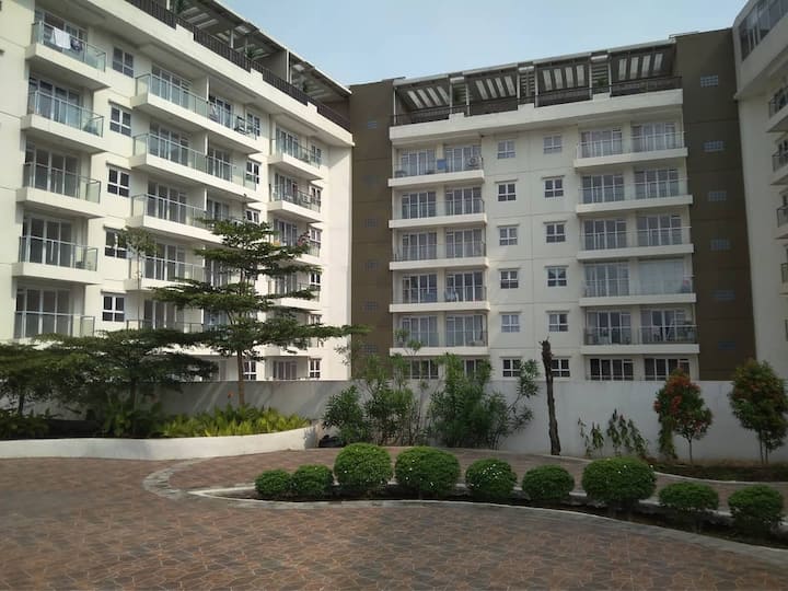 Topaz C Gateway Pasteur Apartment By Kevin - Bandung