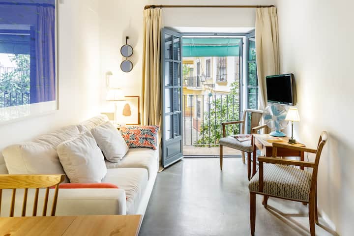 Vivienda Con Encanto Y Terraza En Barrio Arenal - Sevilla, España