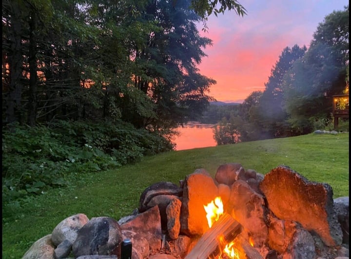 Adirondack Retreat On Mayfield Lake - Gloversville, NY