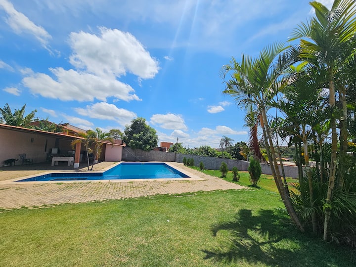 Chácara Adorável Com Piscina Para Passar O Dia - Campinas