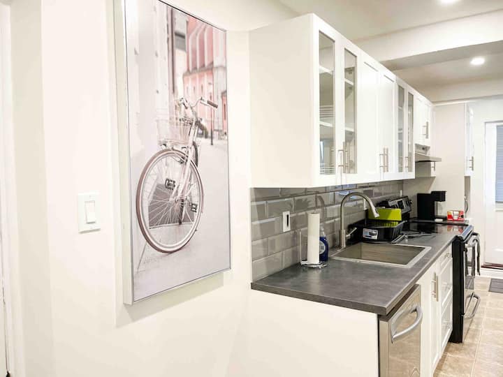 Logement Privé Dans Un Duplex - Dorval