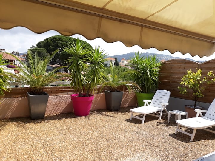 Cannes Beau F2 Avec 50m2 De Terrasse + Piscine - Cannes