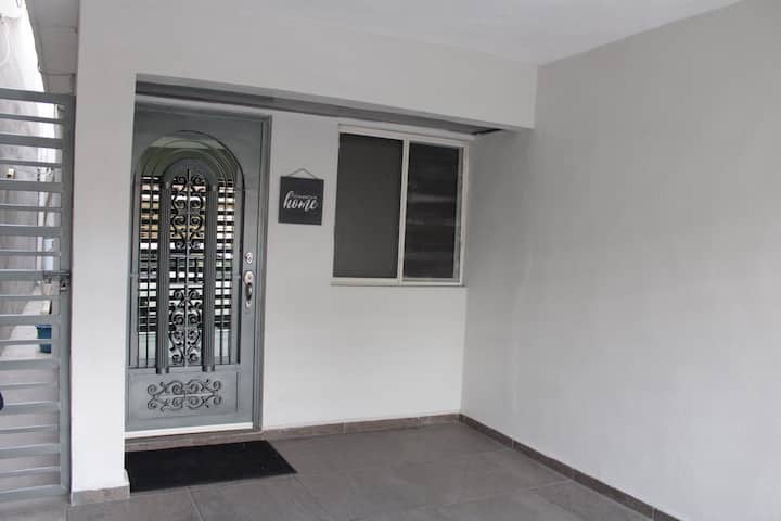 Business 💻& Pleasure 👨‍👩‍👦‍👦 - Monterrey