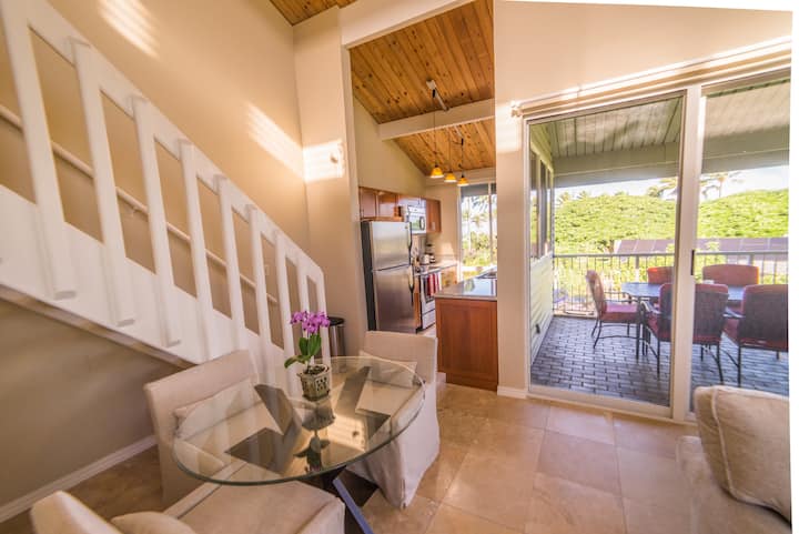 "The Cliffs” Princeville 2bd Loft Style Top Floor - Princeville