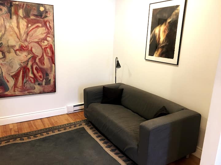 Clean 2 Bedroom On The Steps Of Atwater And Canal - Montreal