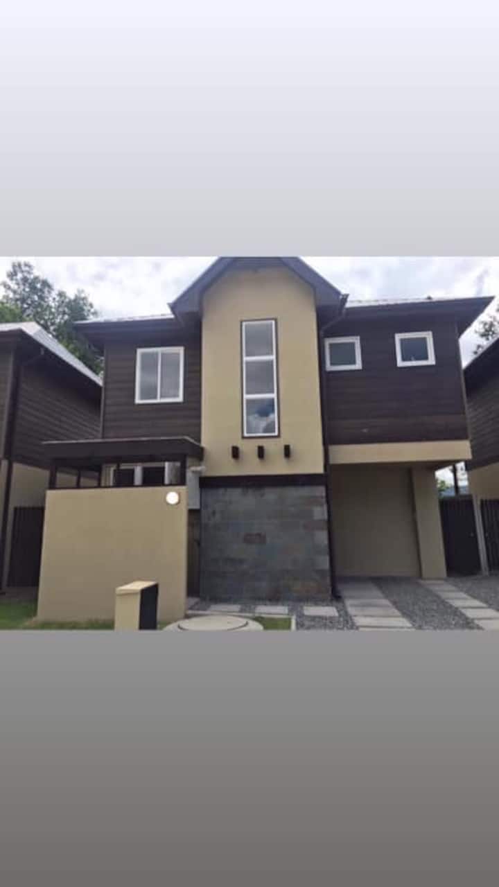 Casa En Pucon Para 7 Personas - Pucon