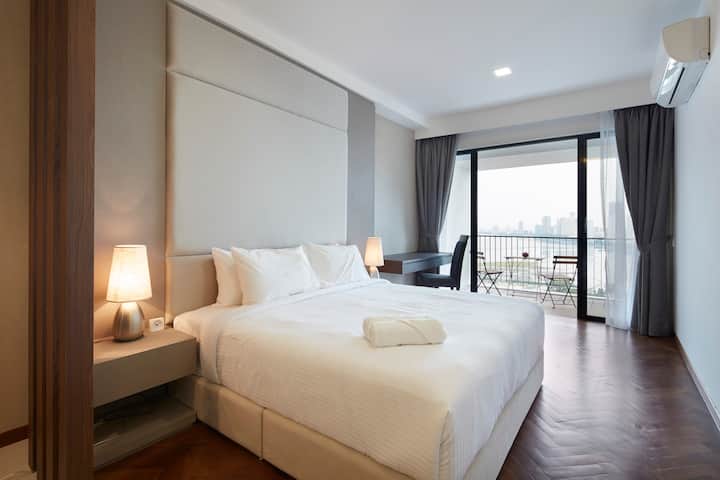 Promo!! Seaview Premier Suite With Balcony (3) - Tanjung Tokong