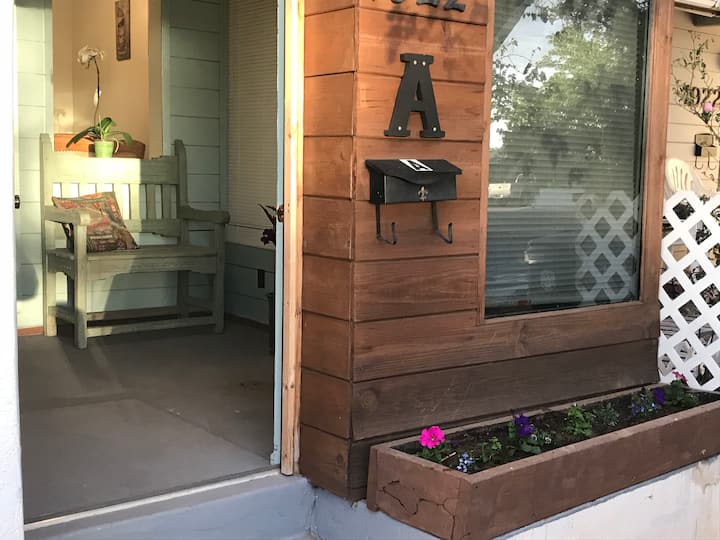 Great Location, Up Town Area, On The Bike Path - Albuquerque, NM