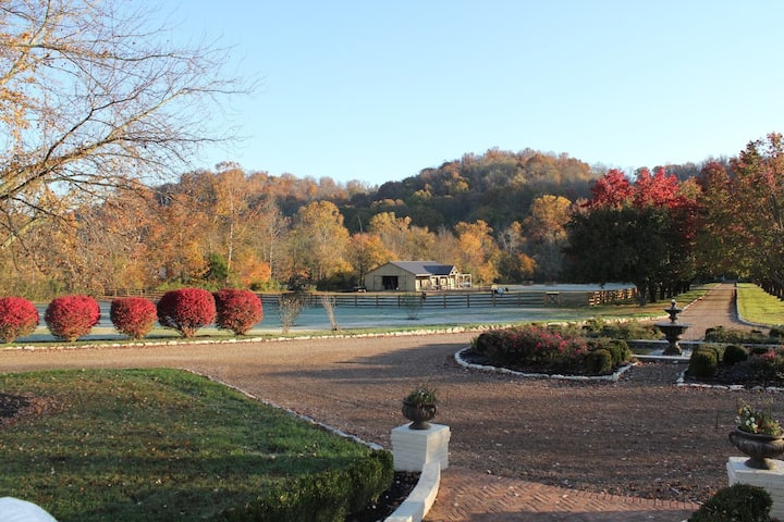 Creekside Guesthouse On Nashville Farm - Nashville, TN
