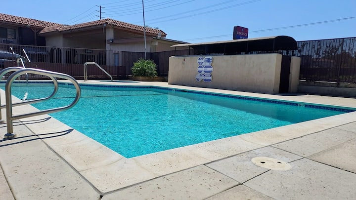 Charming & Spacious 1 Bedroom With Pool - Eastvale, CA