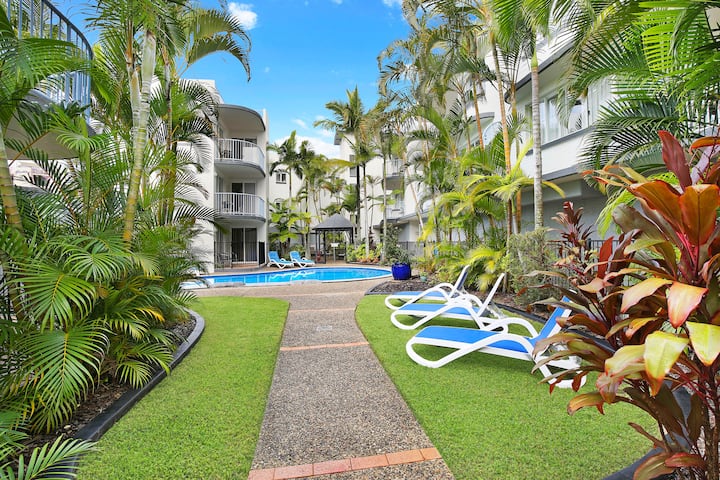 Tropical Setting At Beachside - 1 Bedroom - Mooloolaba
