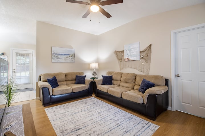 Gulfport Beach Cottage - Gulfport, MS