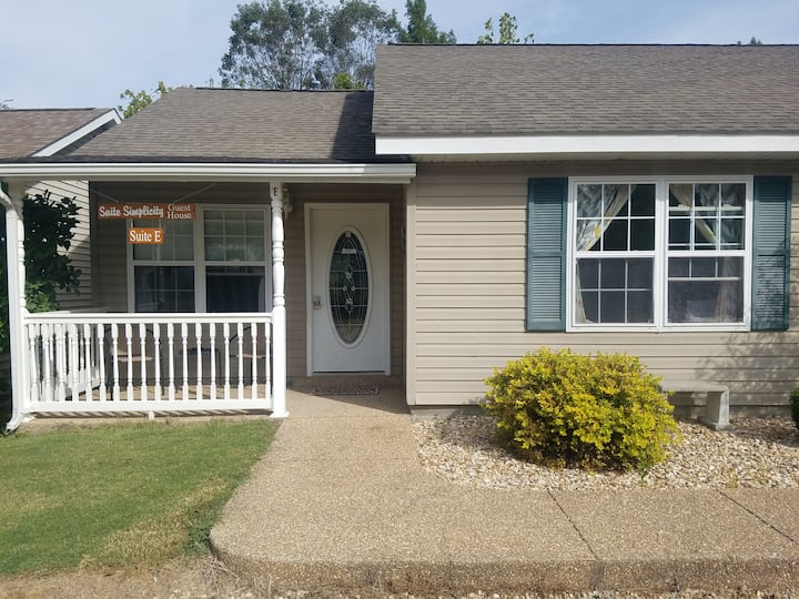 Suite Simplicity~e - Hermann, MO