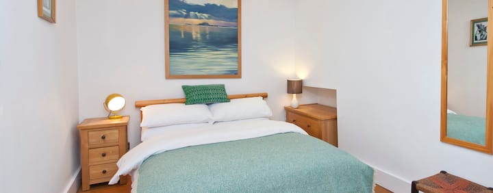 Cosy Suite In Family Home. Private Bathroom. - York