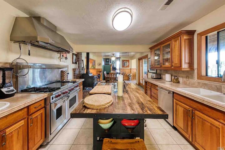 Vina Country Retreat - Ukiah, CA