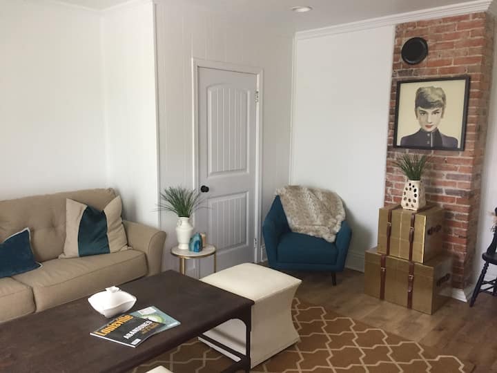 Prime Highlands Location! - Louisville, KY
