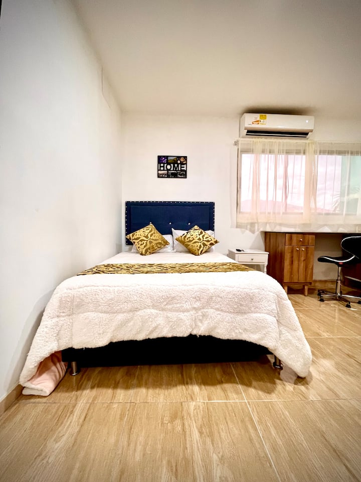 Ac Beautiful Loft For Digital Nomad - Medellín, Colombia